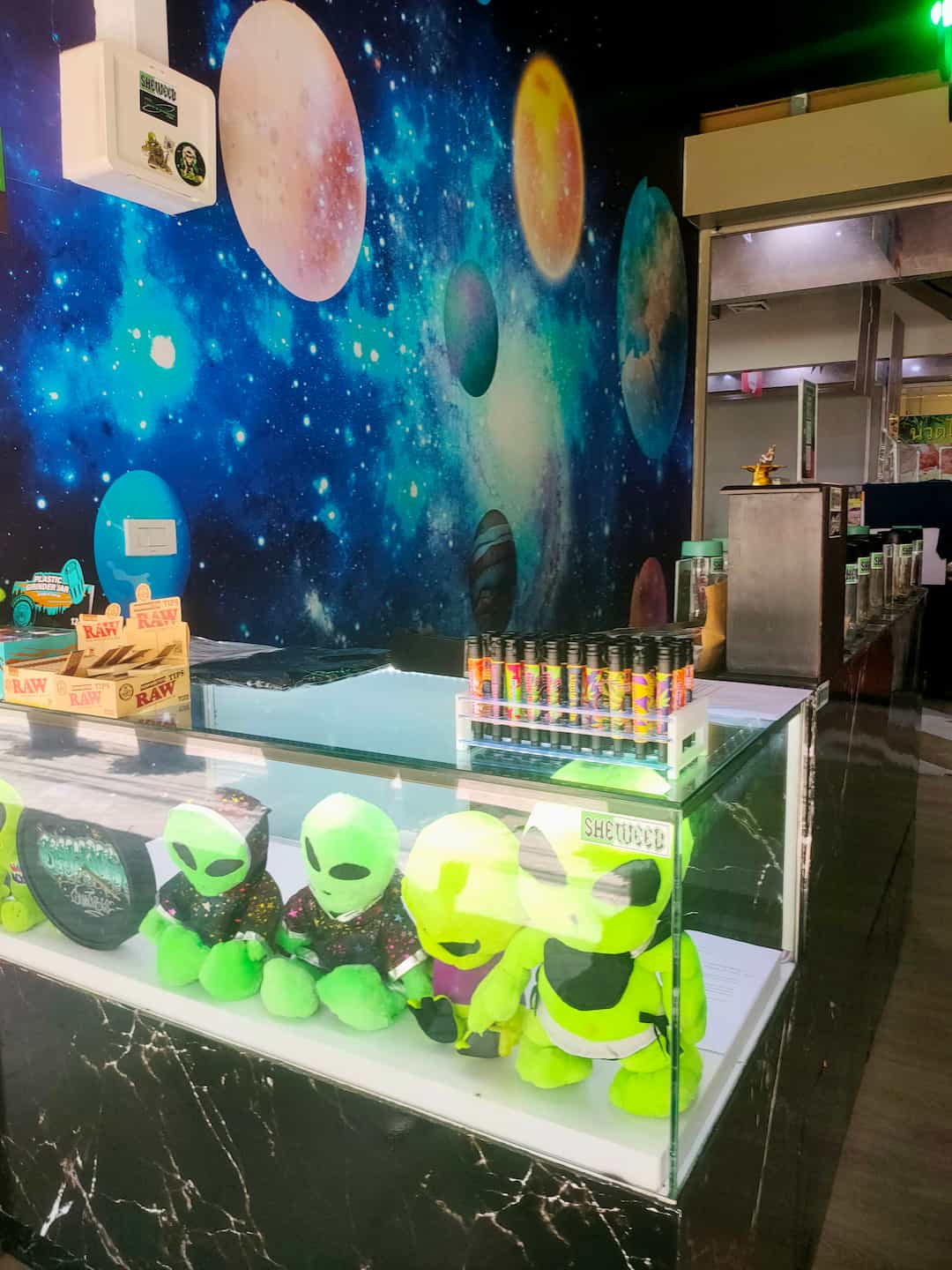 SHEWEED อนุสาวรีย์ชัย - Cannabis Dispensaries in Bangkok