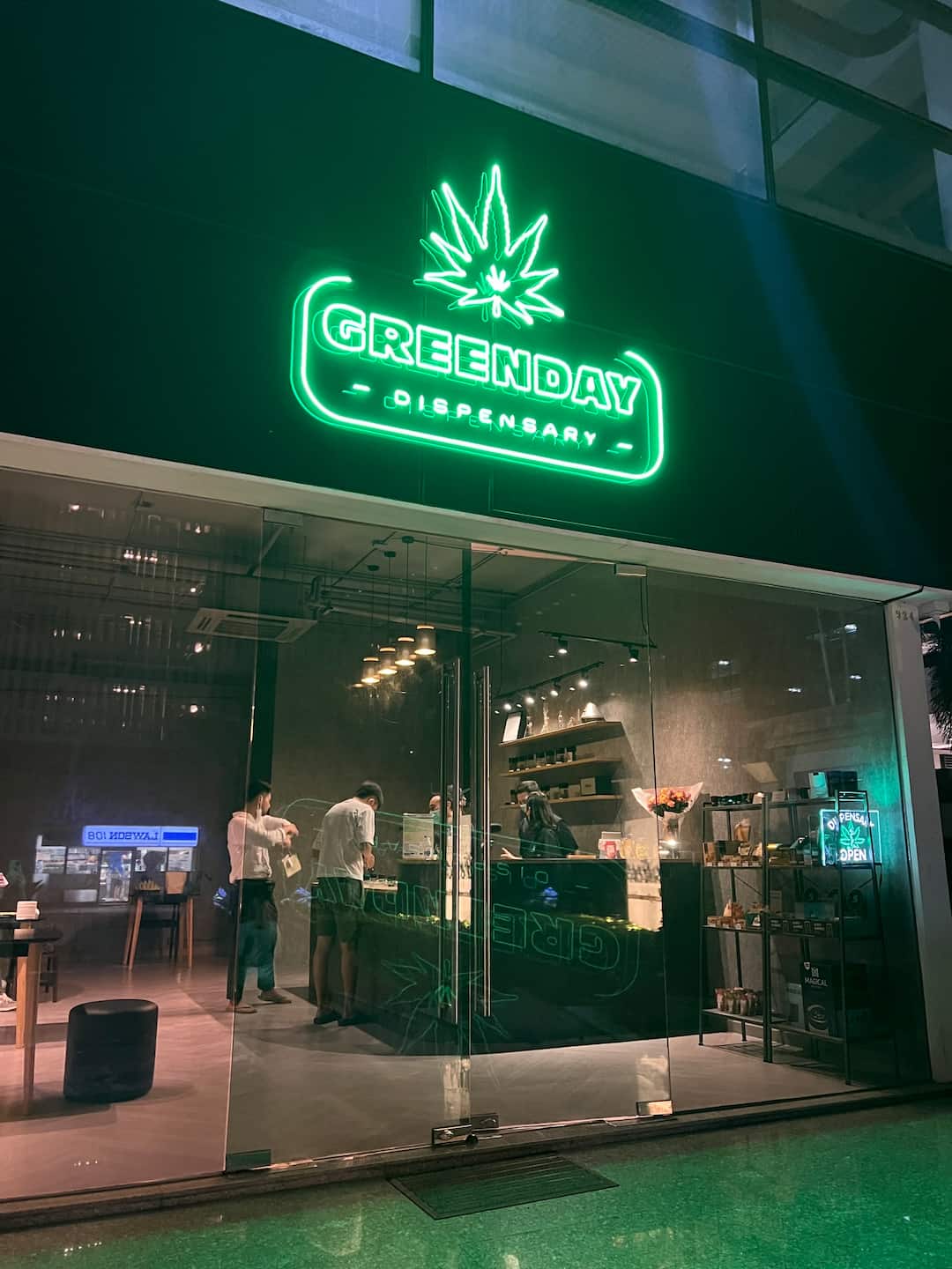 Boveda Official Thailand | Weed Shop | 大麻店 | กัญชา | Cannabis store ...